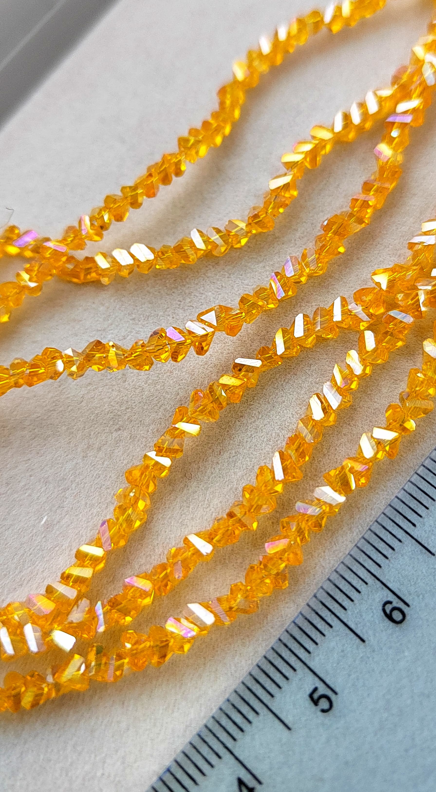 08 Стеклянные бусины - Briza F